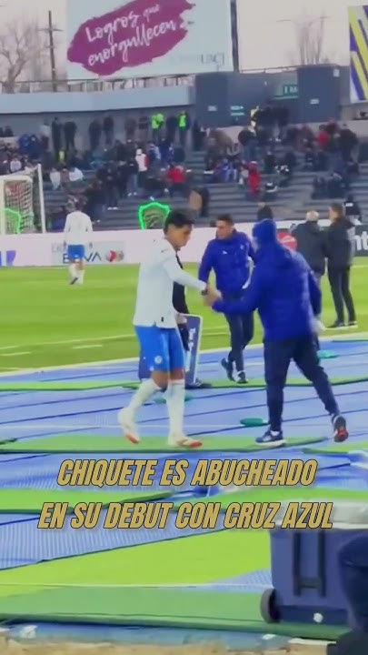 Chiquete abucheado al salir de cambio... tan rapido se les acabo el amor? - YouTube