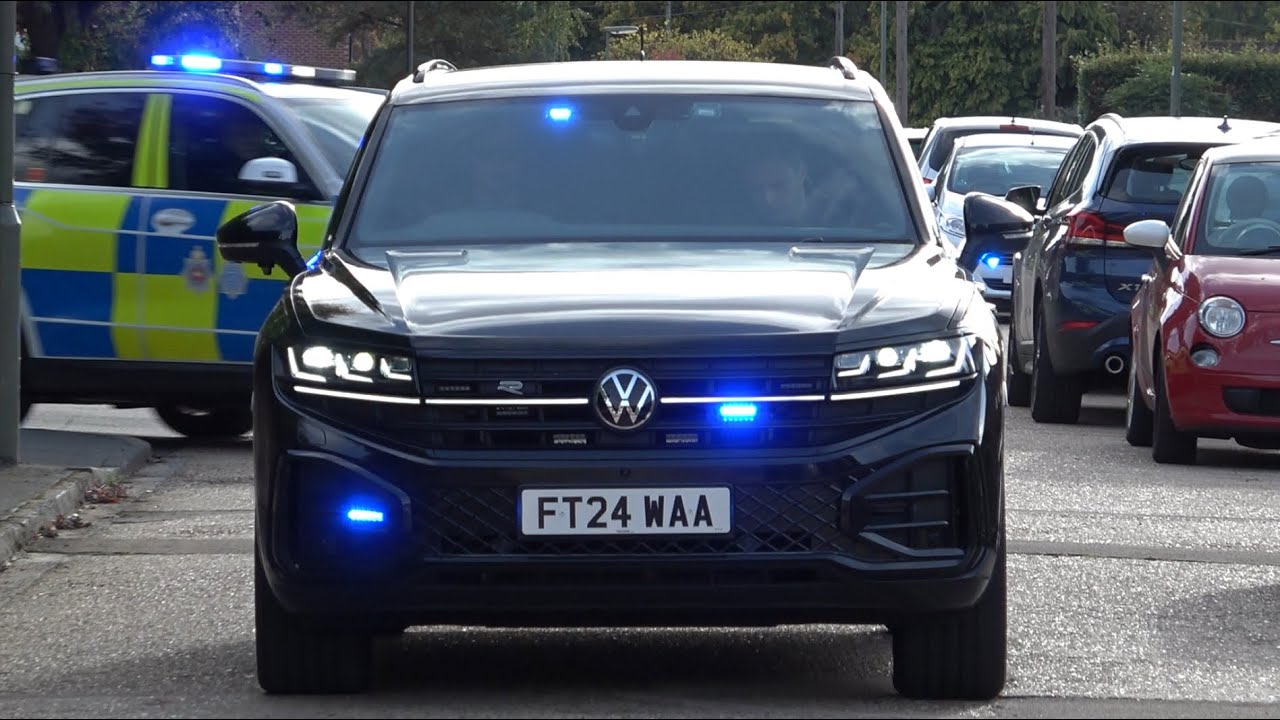 Surrey & Sussex Police, Unmarked Volkswagen Touareg & Marked BMW X5 G05 ...