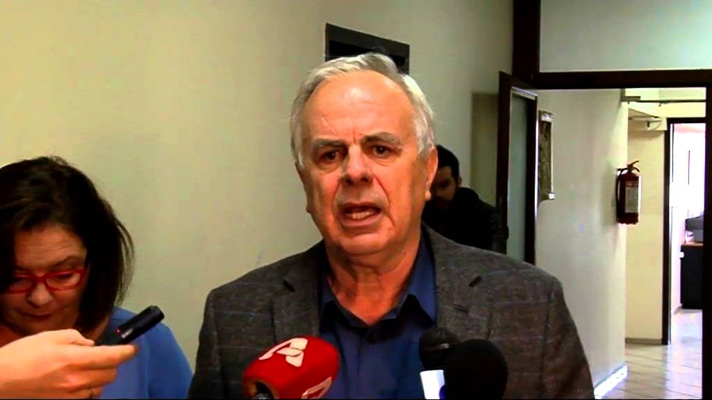 ΔΗΛΩΣΗ Β. ΑΠΟΣΤΟΛΟΥ ΜΕΤΑ ΤΗ ΣΥΝΑΝΤΗΣΗ ΜΕ ΑΝΤΙΠΡΟΣΩΠΕΙΑ ΑΓΡΟΤΩΝ - YouTube
