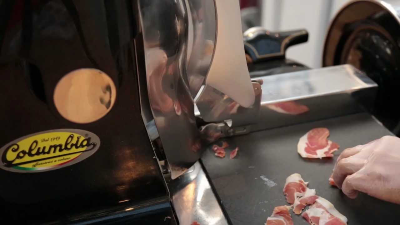 How to choose and slice your ham - YouTube