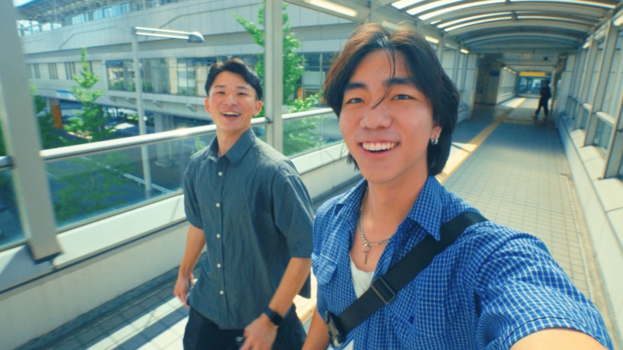 I flew 7,123km to meet a stranger in Japan - YouTube