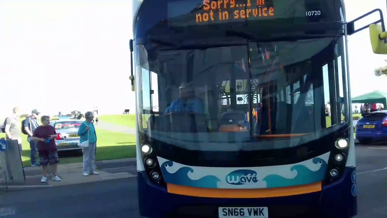Stagecoach East Kent Wave ADL E400 10720 departs Deal Green, (09.09.17 ...