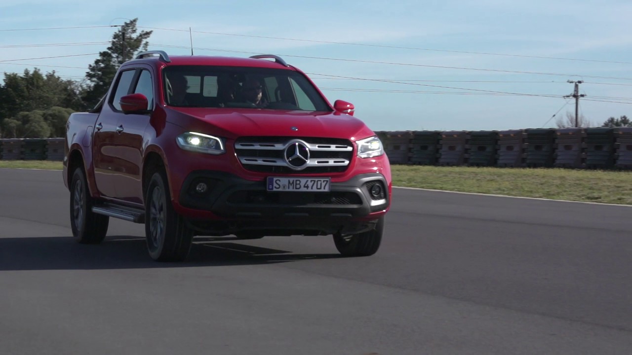 World Premiere of the Mercedes-Benz X-Class Co-Driving Racetrack ...