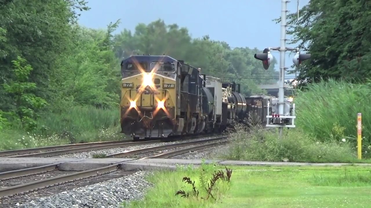 A Busy Day Railfanning at Romulus, MI! - YouTube