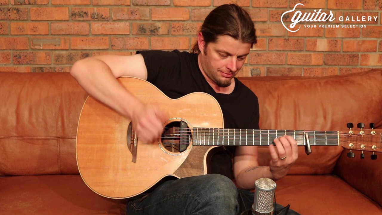 Thomas Leeb visited Guitar Gallery - YouTube