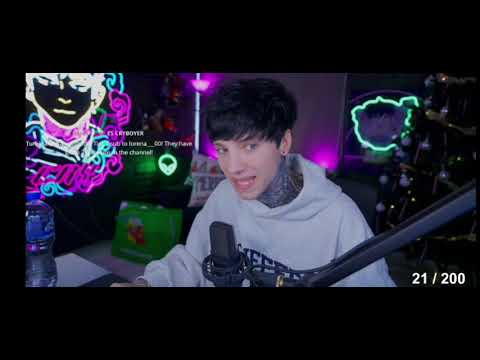 ESTA DE VUELTA EL CRYMUA // CRY #yerimua #crymua - YouTube