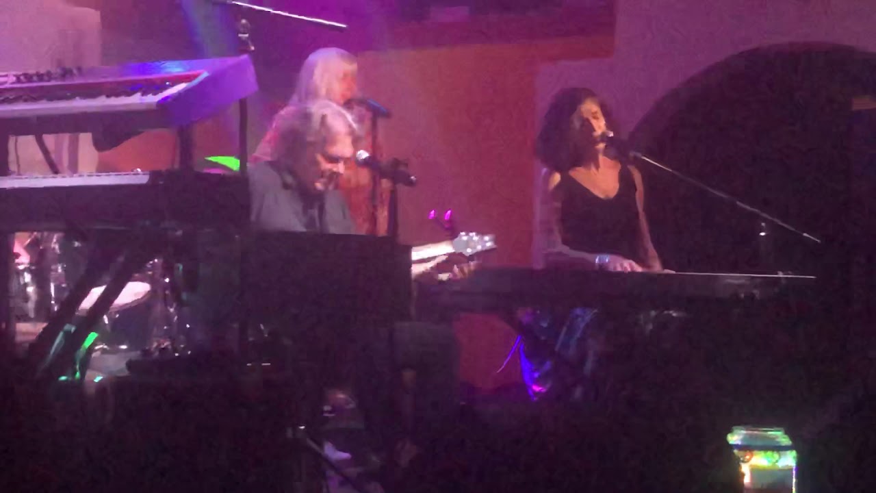 Marcia ball - world full of love - YouTube