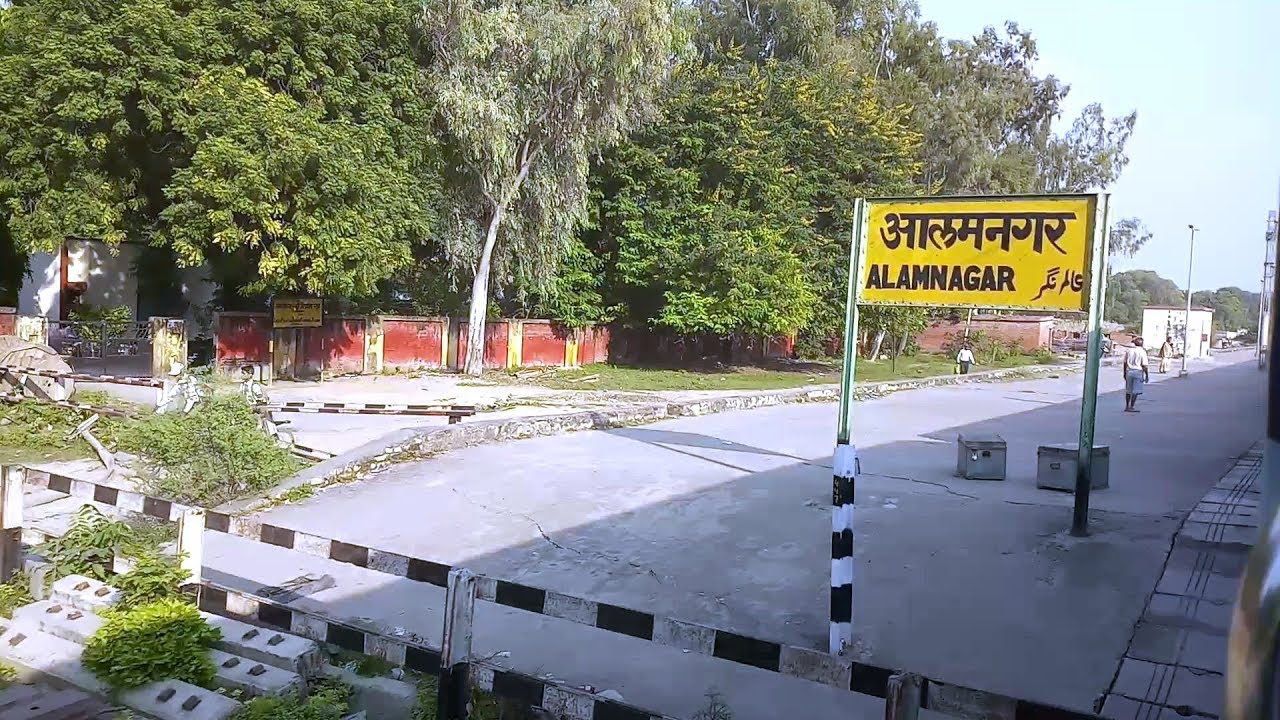 Alamnagar Railway Station | Treveni Express | Full Railway Station HD ...