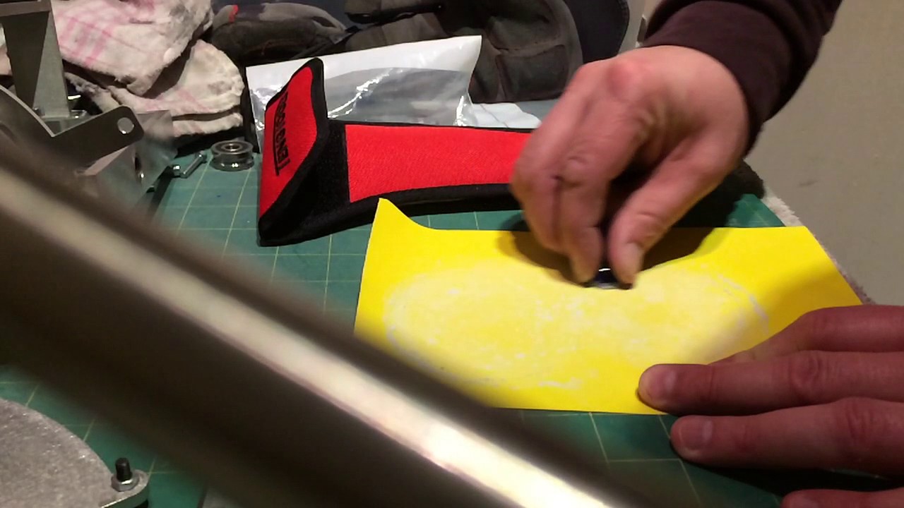 Sanding the HP Lens using figure eight pattern - YouTube