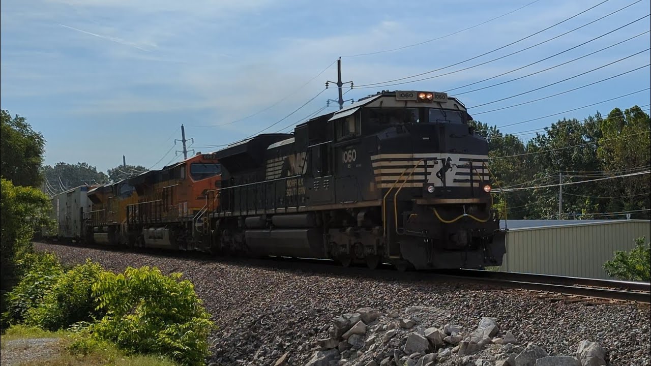 NS 110 With NS, BNSF, UP And Horn Salute! - YouTube