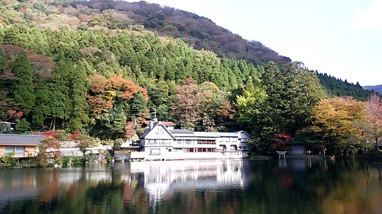 Lake Kinrin in autumn - YouTube