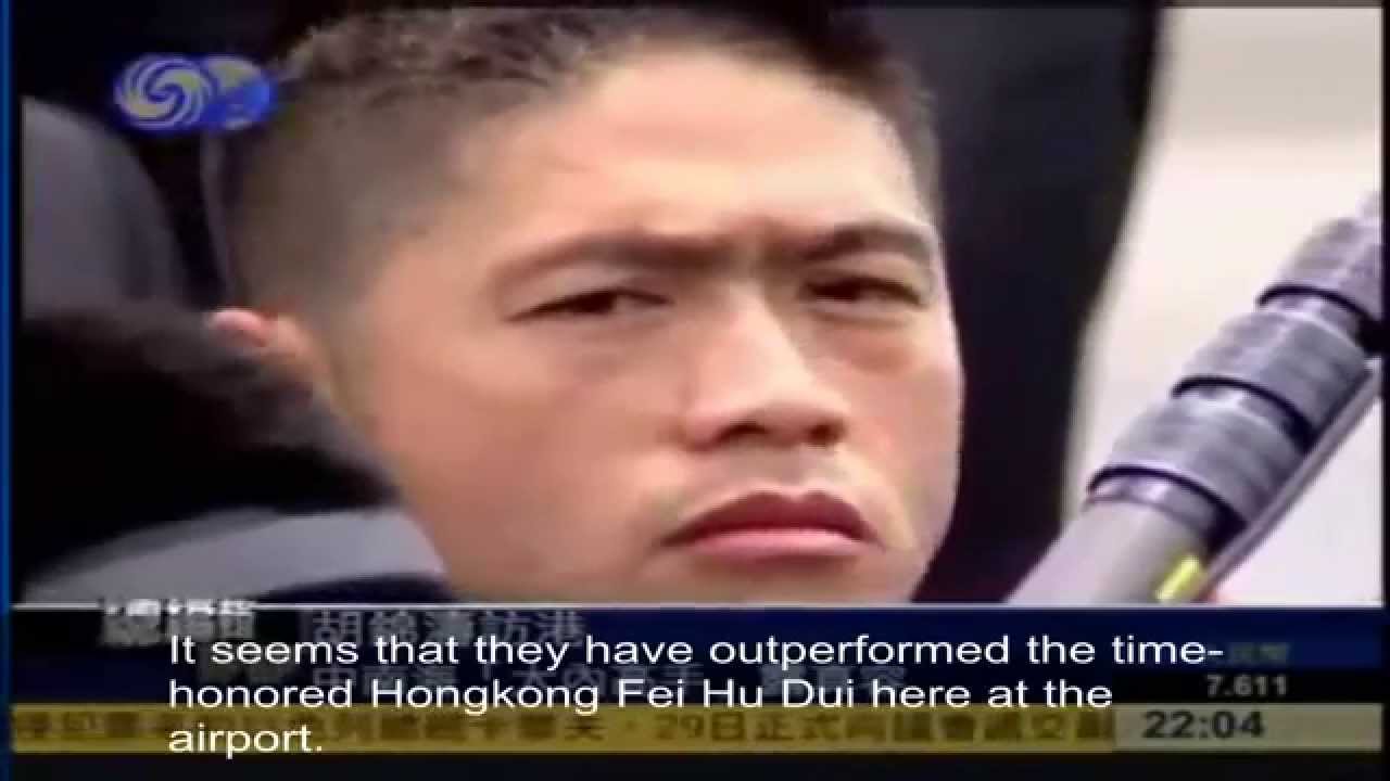 Bodyguards of the Chinese President - YouTube