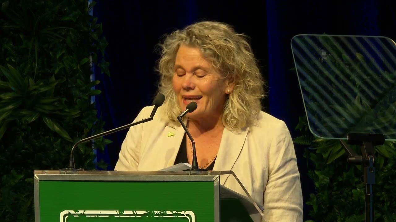 NFF 2022 National Conference | Fiona Simson - YouTube