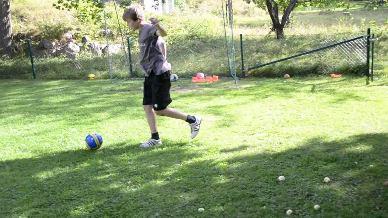 Football skillz [Svenska] Del 1 - YouTube