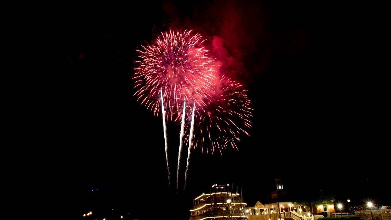 Magic Kingdom Fireworks - YouTube