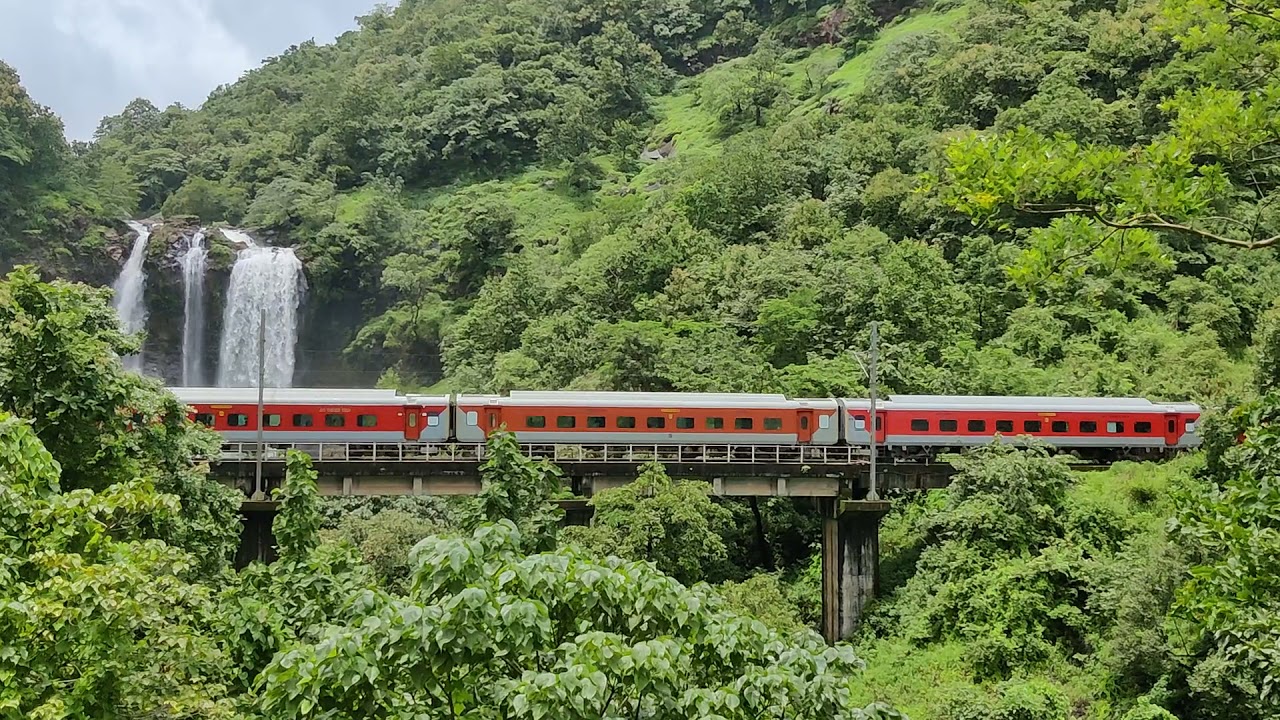 GOA Rajdhani Express at Ranpat Waterfall Ukshi : Monsoon Konkan ...