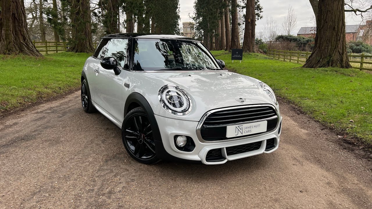 2018 Mini Hatch 1.5 Cooper 3dr Walk Around - YouTube
