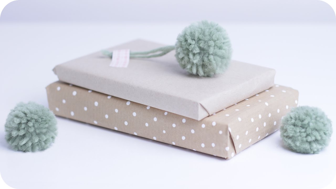 Bommel selber machen | We ♥ Pom Poms | Pom Pom basteln | Ohne Pappringe ...
