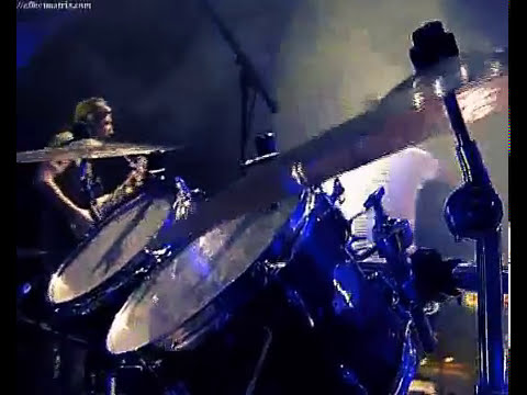 ViΩLeT - VE BU OYUN BiTMELi (Live @ Hangar/KRAL TV; 12/'07)