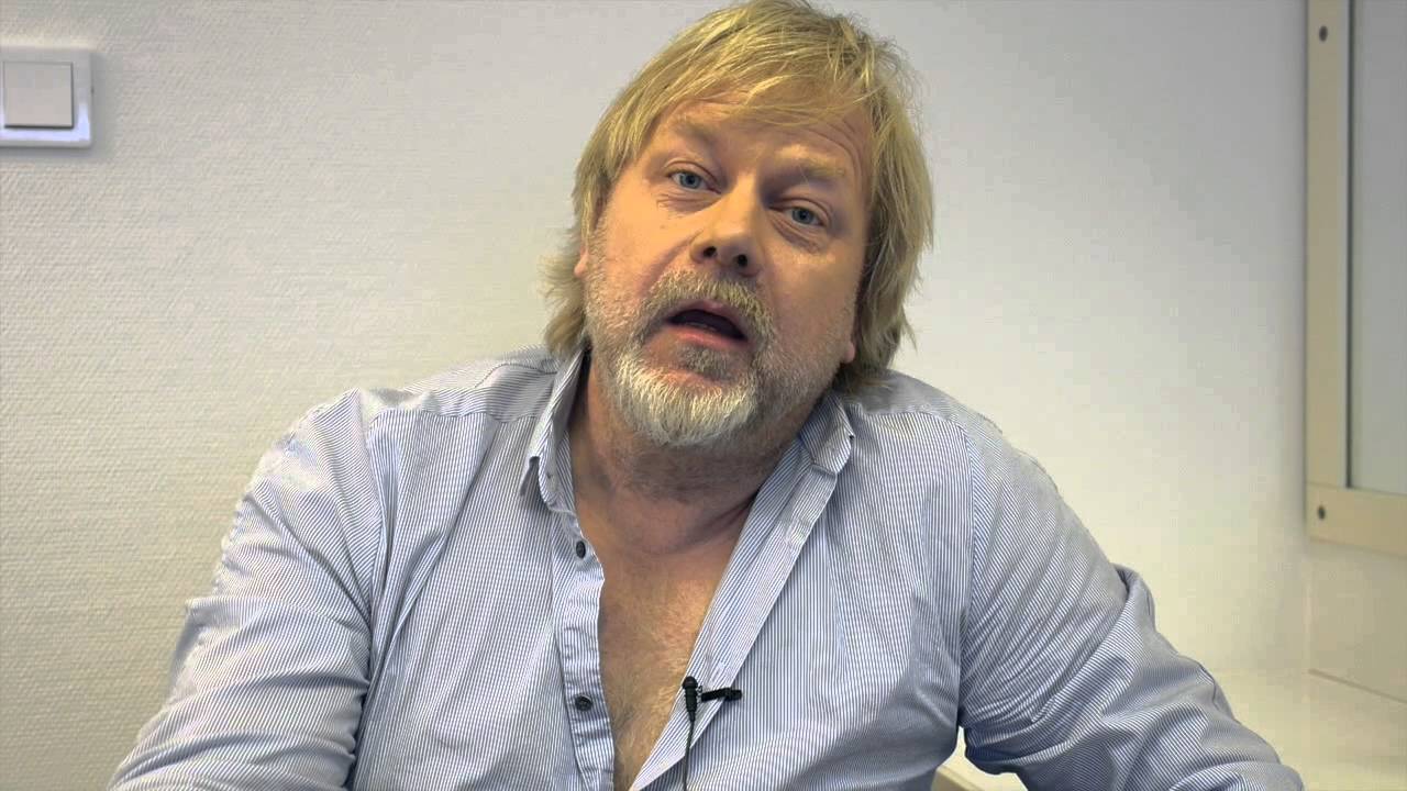 Peter Apelgren lär Niklas Källner att improvisera - YouTube