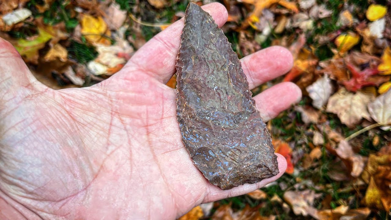Flint Knapping Multi Colored JASPER KNIFE, SPEED KNAP (Arrowhead) - YouTube