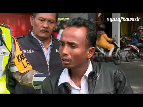VIRALL, LUCU BIKIN NGAKAK, Orang Madura ini Di Tilang malah ngamuk :)