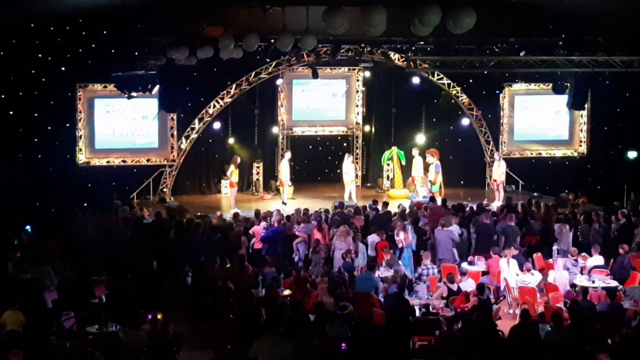 Pontins Prestatyn Chuckles Beach Party - YouTube