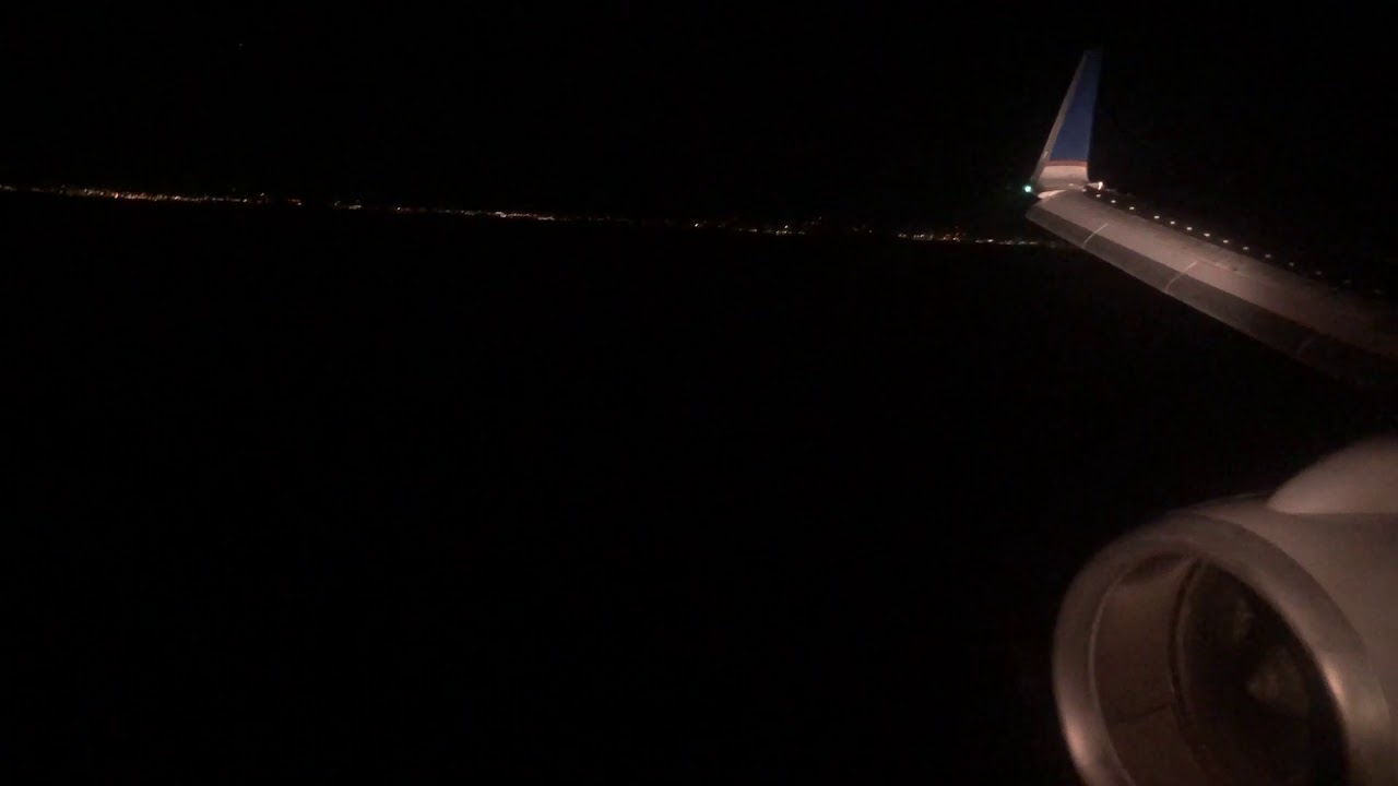 United B757-300 Smooth Night Landing San Francisco - YouTube