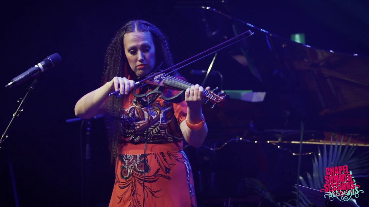 Fem Belling - Moving | Chapel Summer Sessions - YouTube