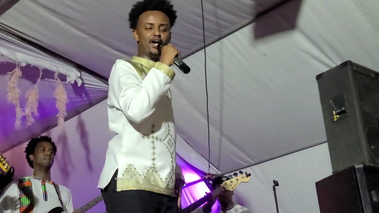 🛑 መቐለ Live concert Kaleab Kinfe ቃልአብ ክንፈ (ሰብ ረኺበ)... - YouTube