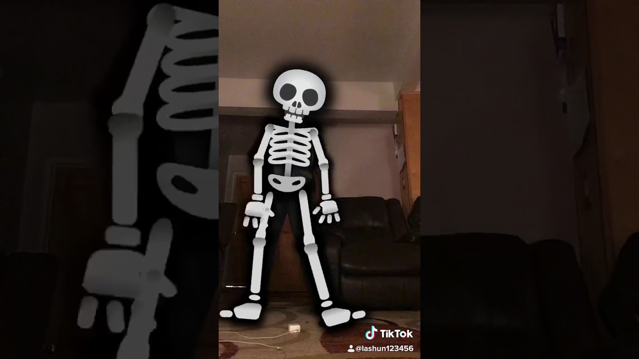 Spooky scary skeleton - YouTube