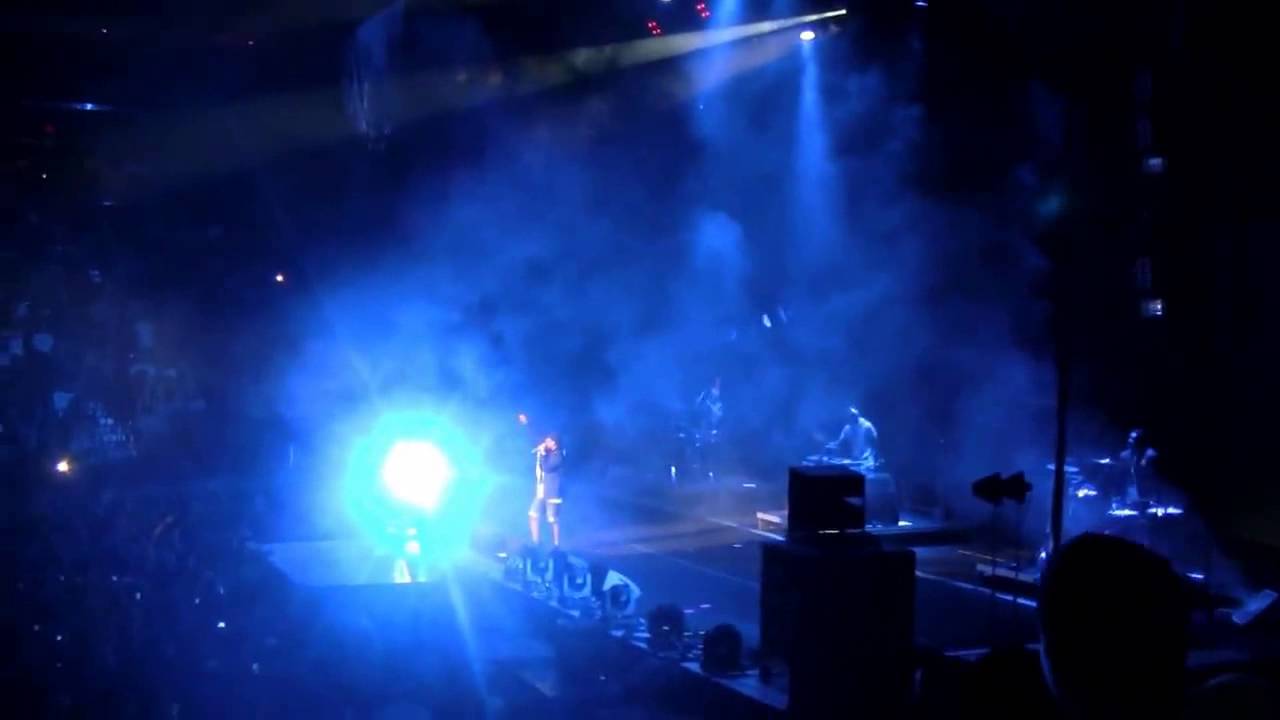 Big Sean Cud Life Tour Miami - Nothing Is Stopping You / Fire - YouTube