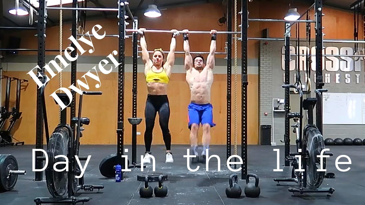 Day in the life of a Professional Crossfit athlete - YouTube