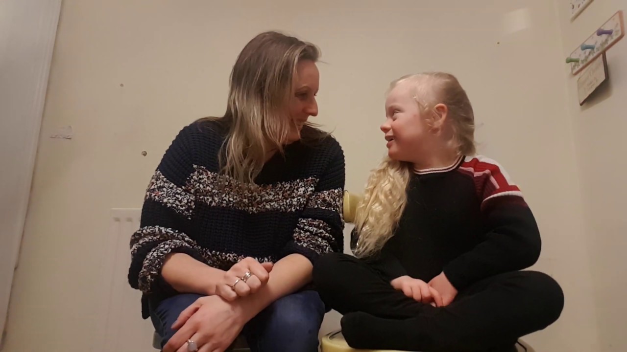 Makaton for 'Giraffe' 🦒 - YouTube