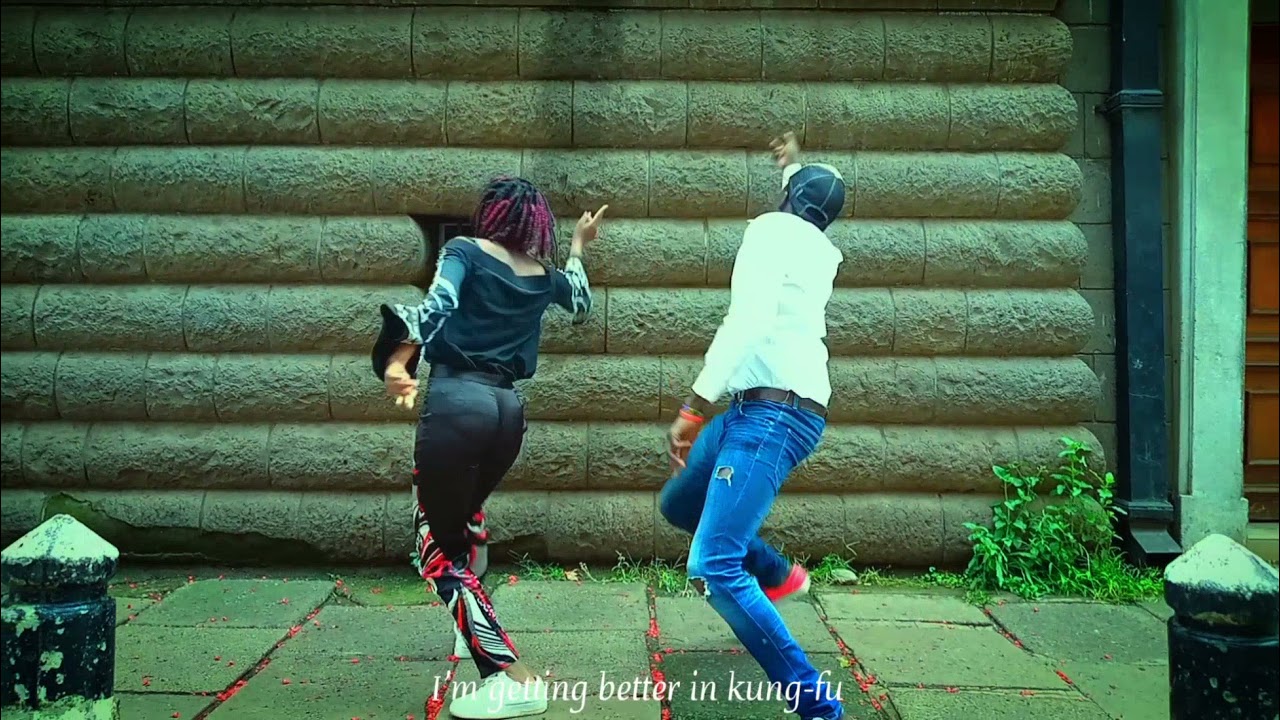 CHIKÉ & SIMI _ RUNNING (TO YOU) [OFFICIAL DANCE VIDEO] - YouTube