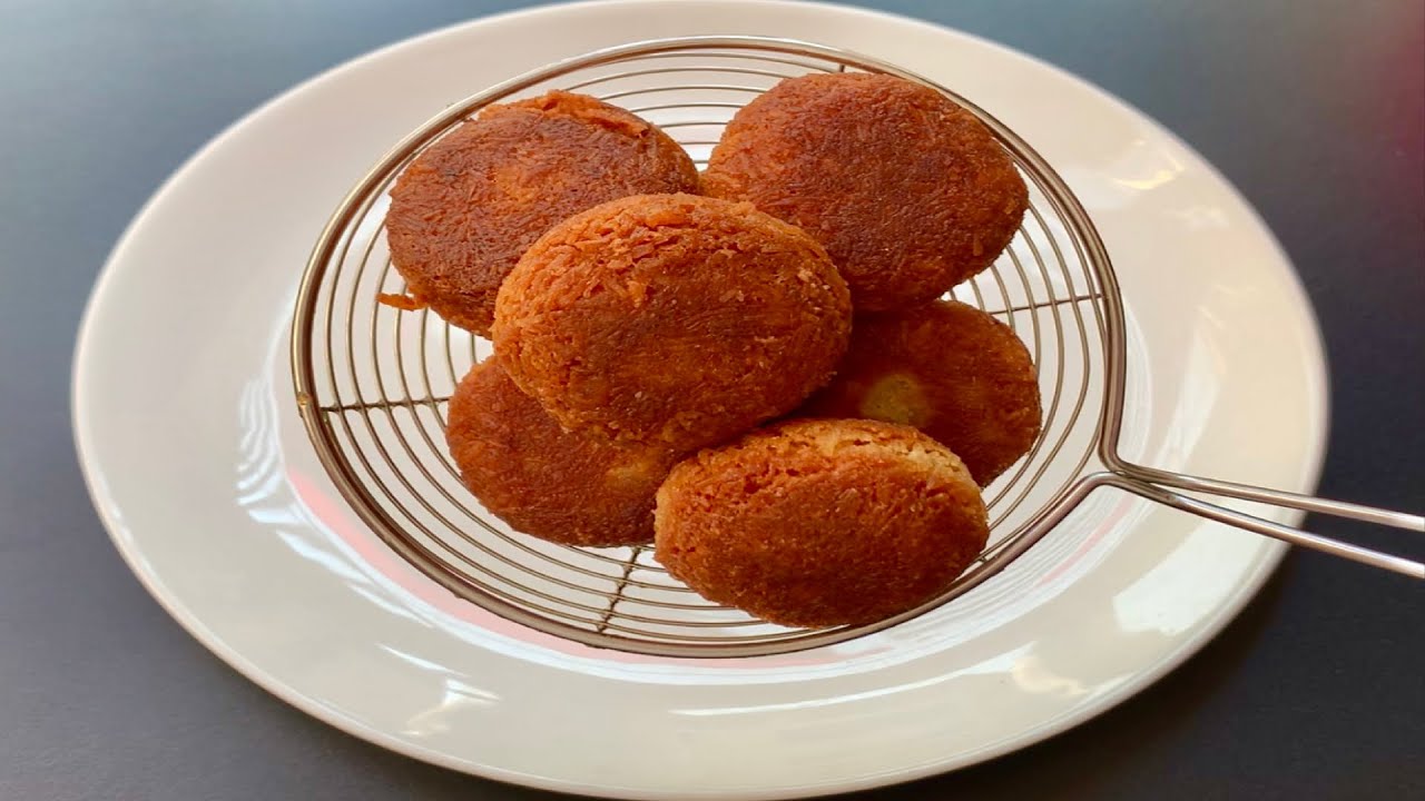 সেমাইয়ের মধ‍্য ডিম দিয়ে সহজে অসম্ভব মজাদার নাস্তাটি কাউকে খাওয়ালে ...