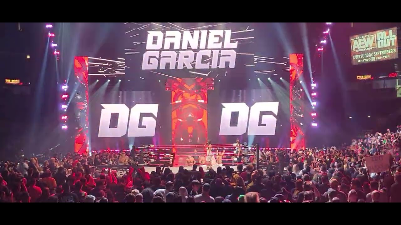 Daniel garcia ,daddy magic entrance - YouTube