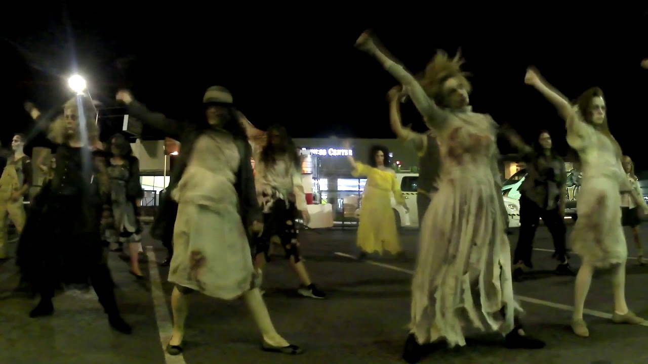 "Thriller" Zombie Flash Mob Dance - October 27, 2018 - YouTube