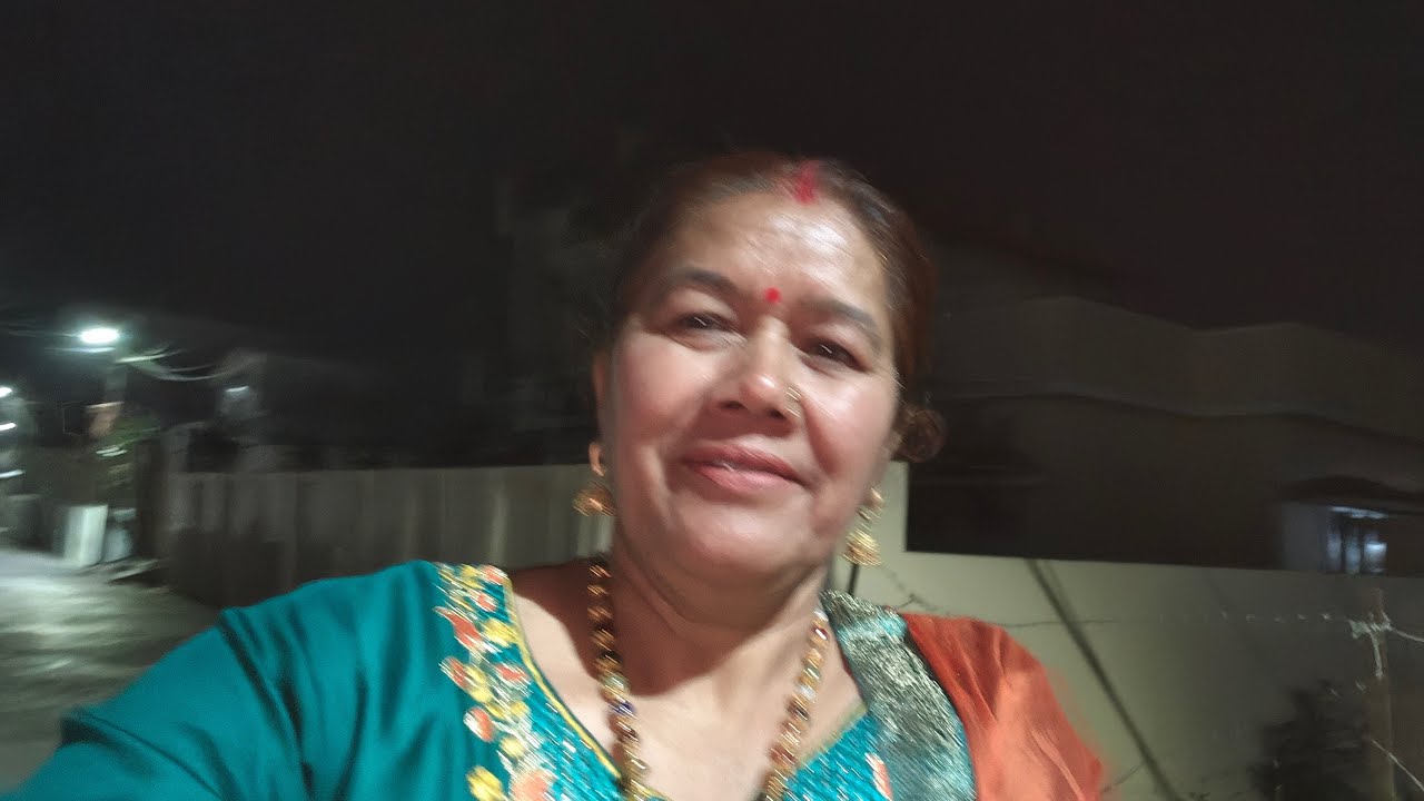 Sumitra Devi is live हेलो दोस्तों लाइव में आप का स्वागत है सपोर्ट करें ...