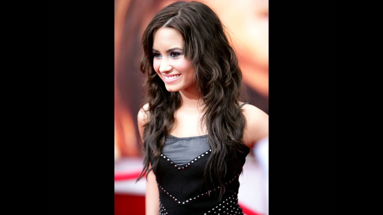 L Presents - Demi Lovato - YouTube