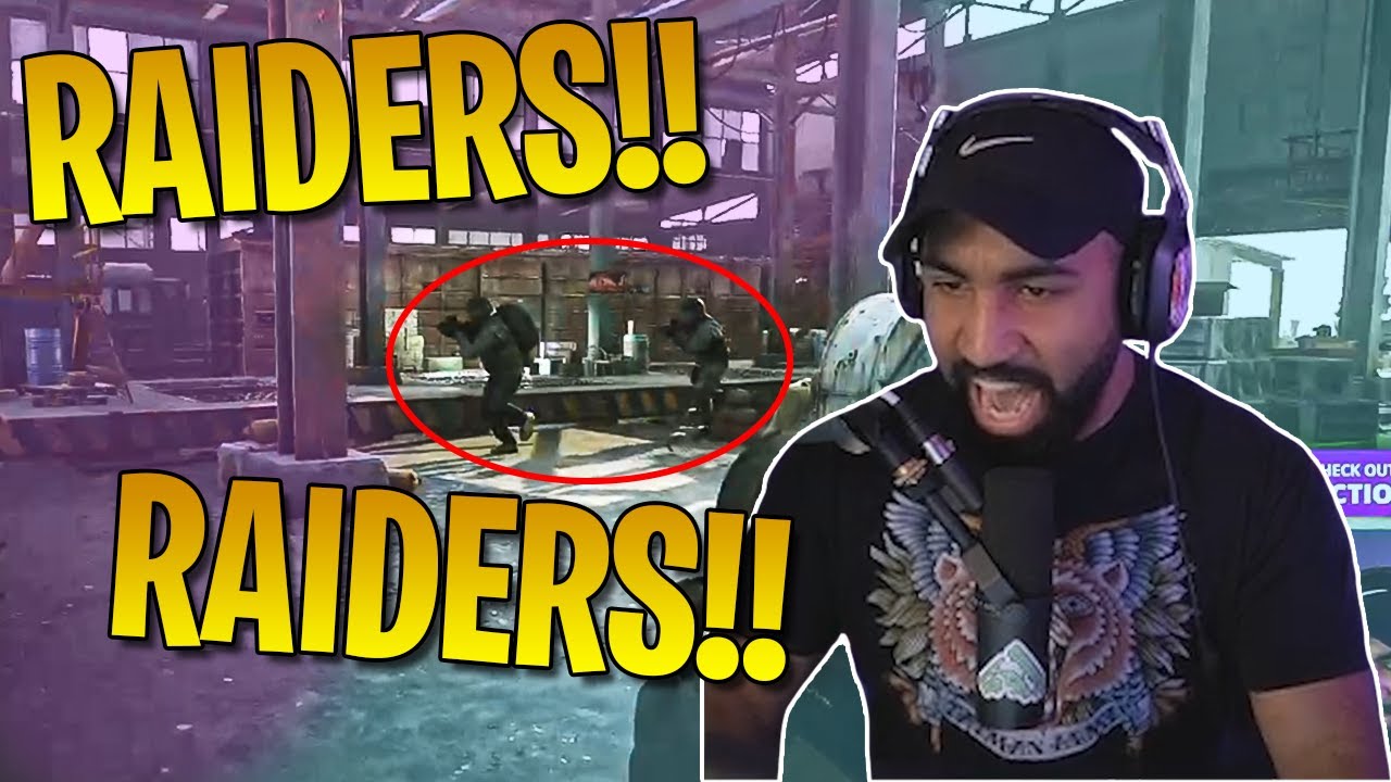 OMG RAIDERS!!! They Are Protecting Me!! ft. Jenntacles & IamTrevorMay ...