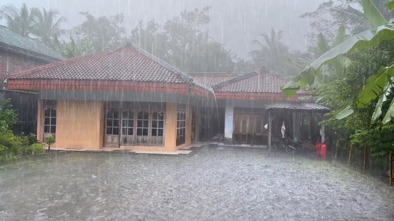 AMAZING Big RAIN!The biggest RAIN ThunderStorm IN My Village,Dark sky ...