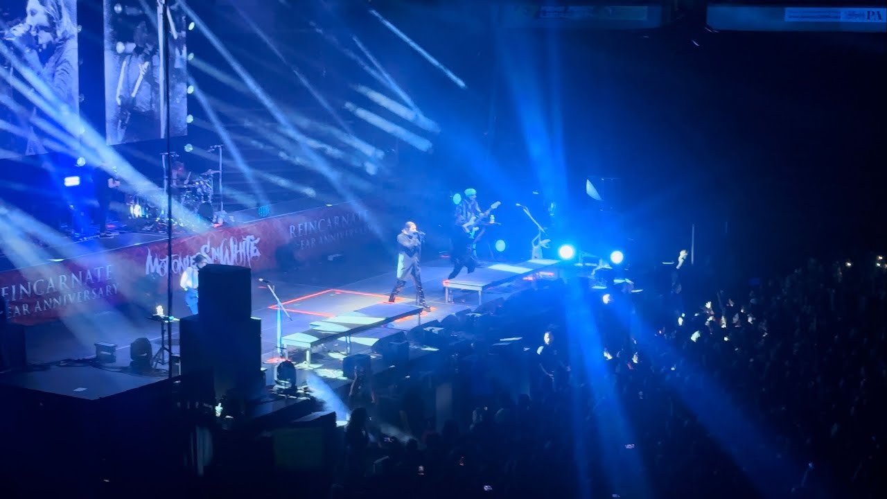 Motionless In White - Another Life - LIVE - Scranton, PA Apocalypse ...