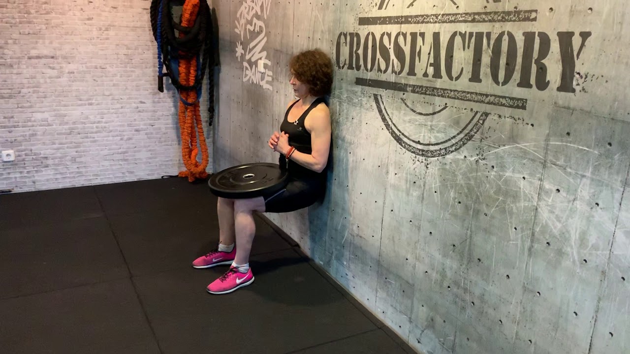 Sentadilla isométrica pared - YouTube