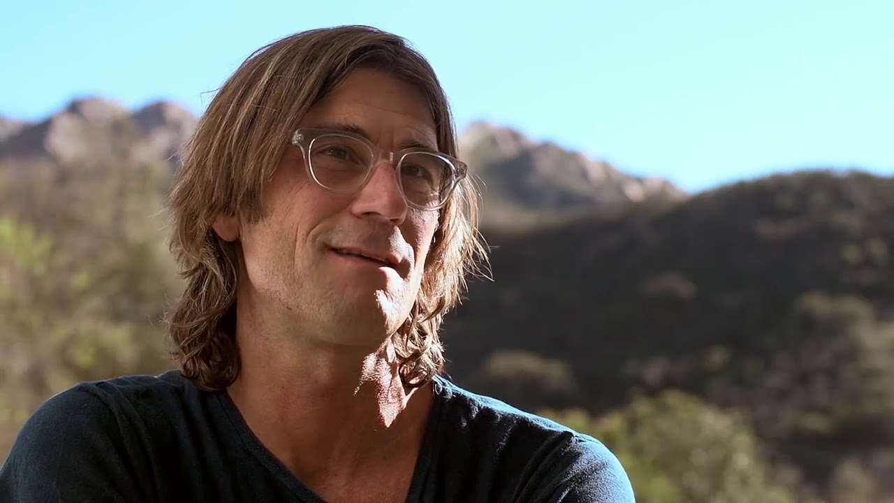 How Rich Roll uses meditation to run and run and r - YouTube