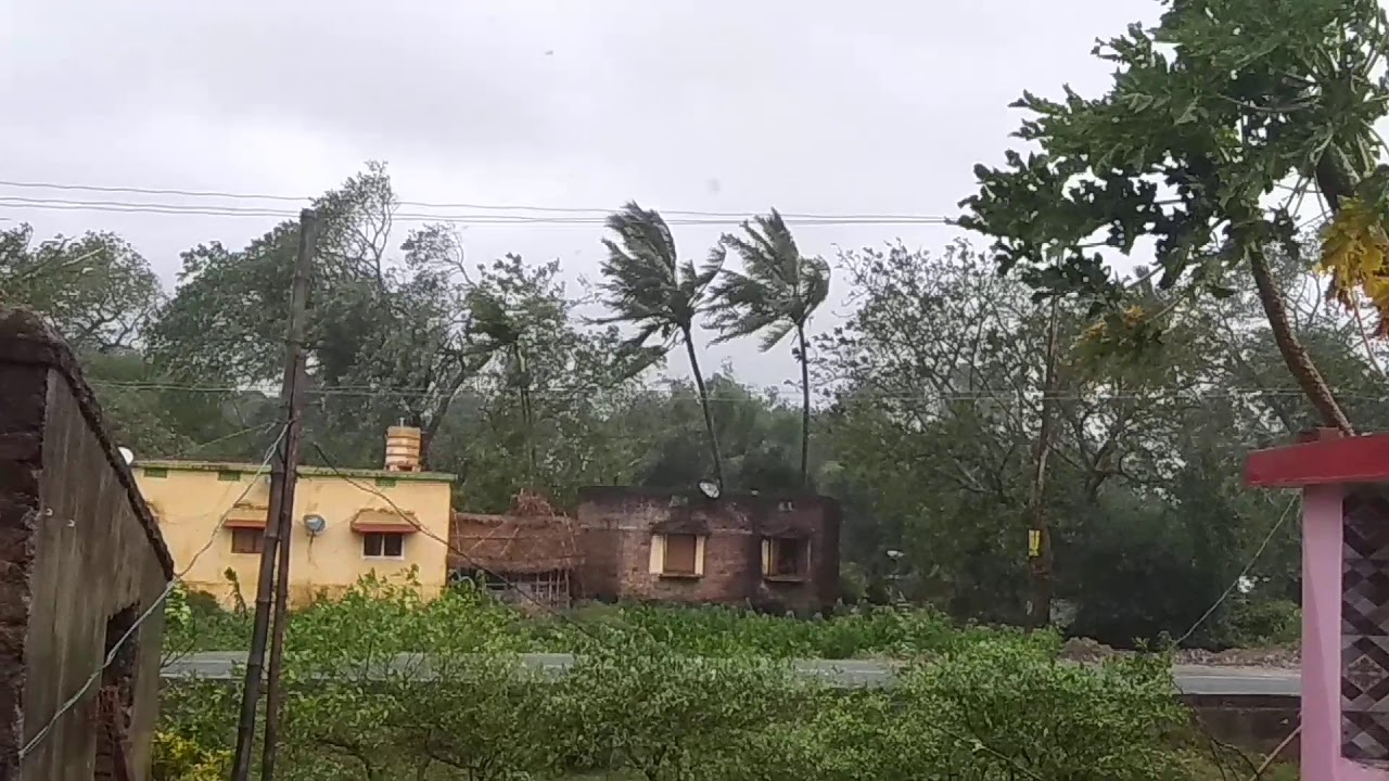 Cyclone Foni at Cuttack(5) - YouTube