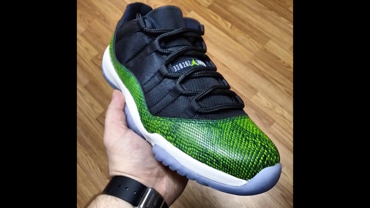 Air Jordan 11 Low "Green Snake" Review! - YouTube