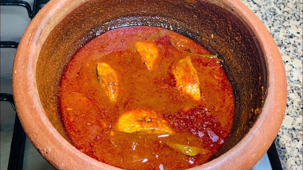 തനി നാടൻ ഹോട്ടൽ സ്റൈൽ മീൻ കറി / Manee’s Tasty kitchen - YouTube