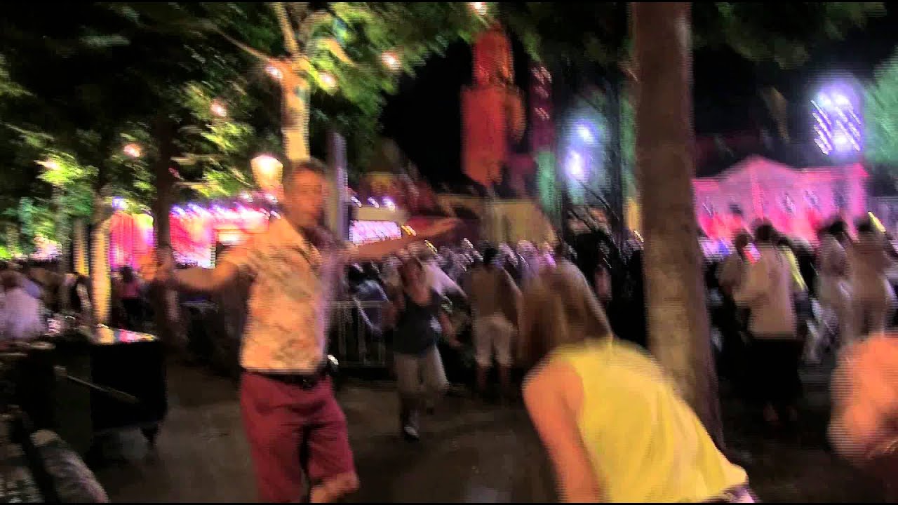 ANDRE RIEU CONCERT - PART 3, MAASTRICHT 2013. THE FUN PART! - YouTube