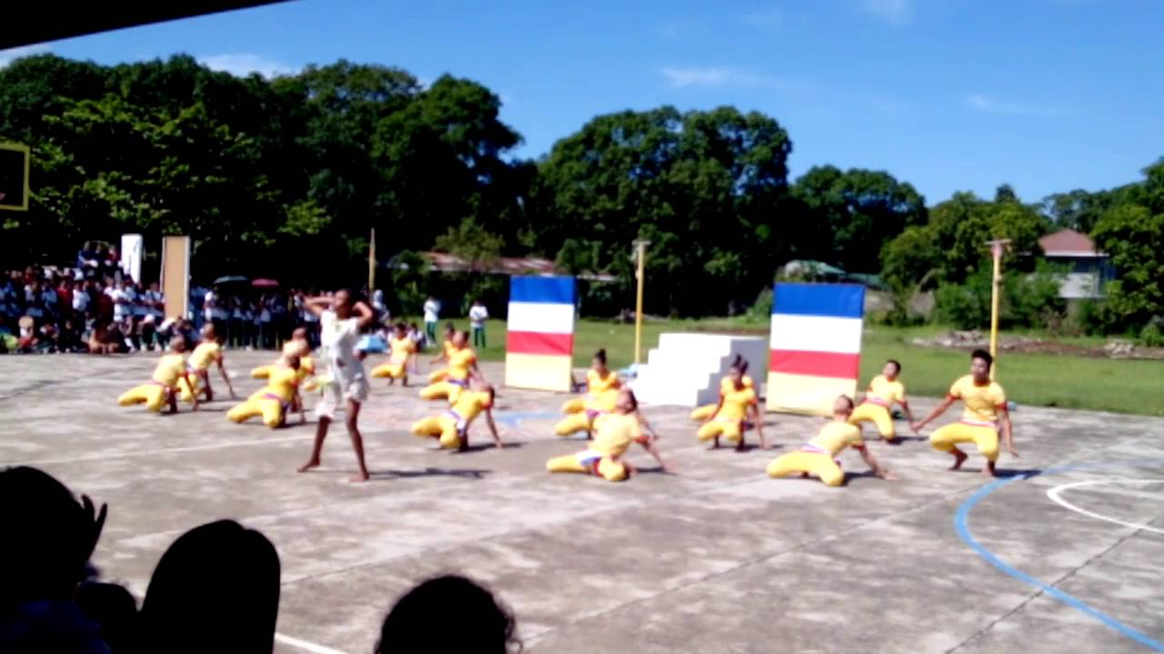 Sino ang tunay na baliw... Lian Institute dancers - YouTube